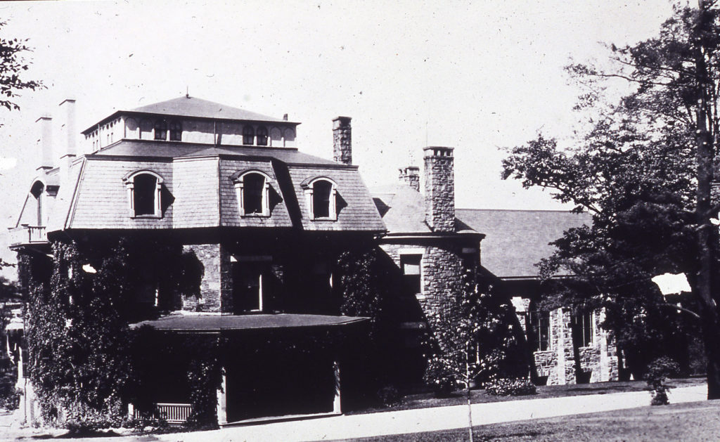 Historic Estate Homes - Wave Hill