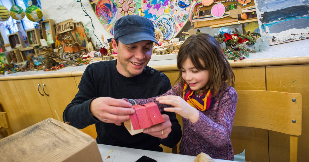 Family Art Project: Family Puppets - Wave Hill